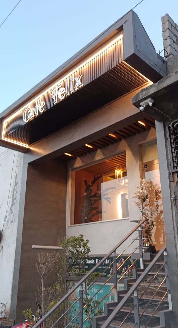 Cafe Felix